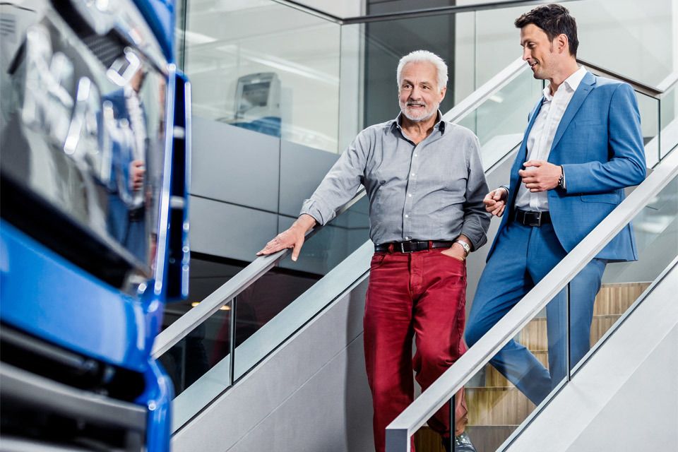 MAN Antwerpen › Services